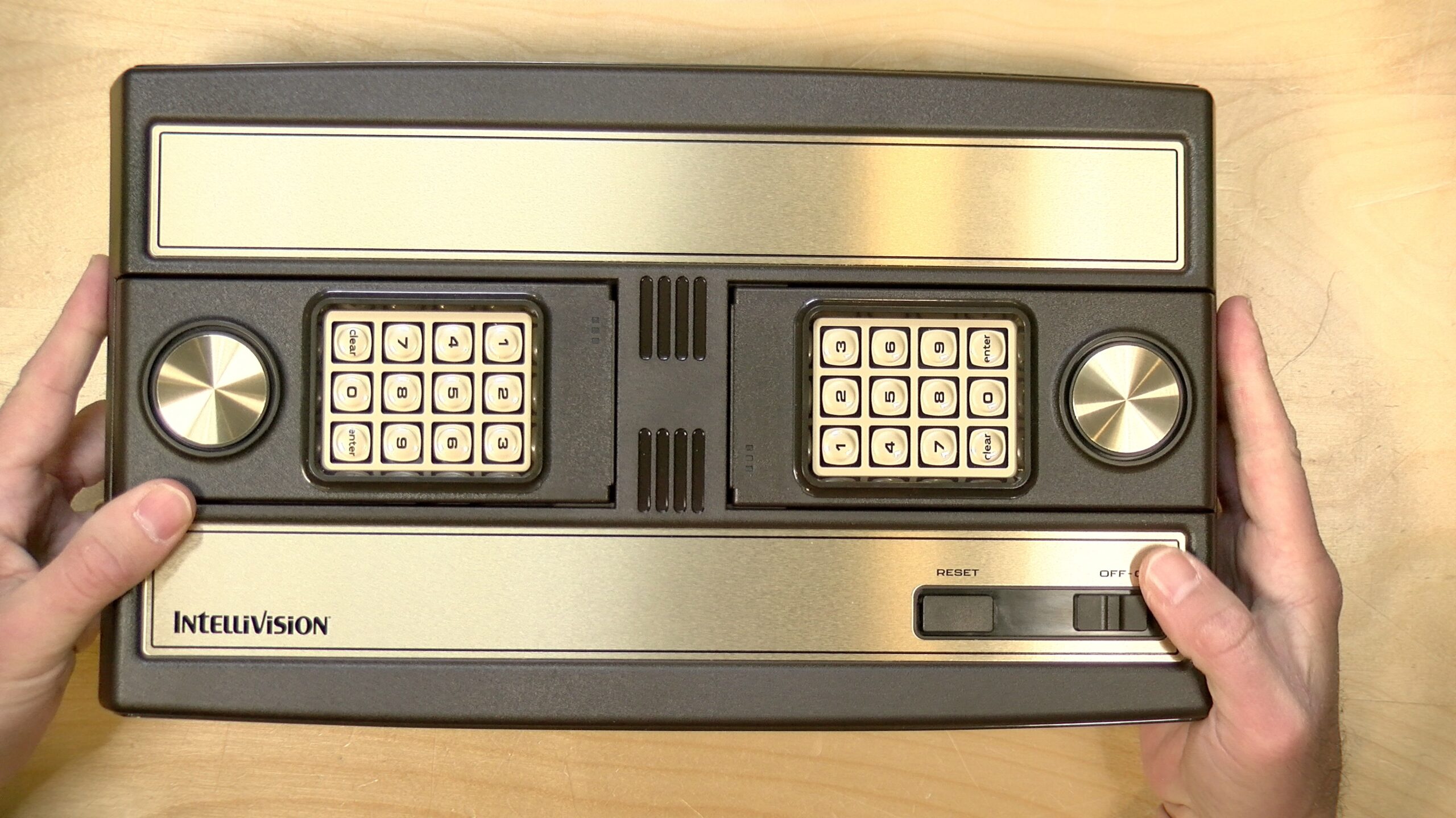 Intellivision Sprint Review - A great recreation of a classic - Lon ...